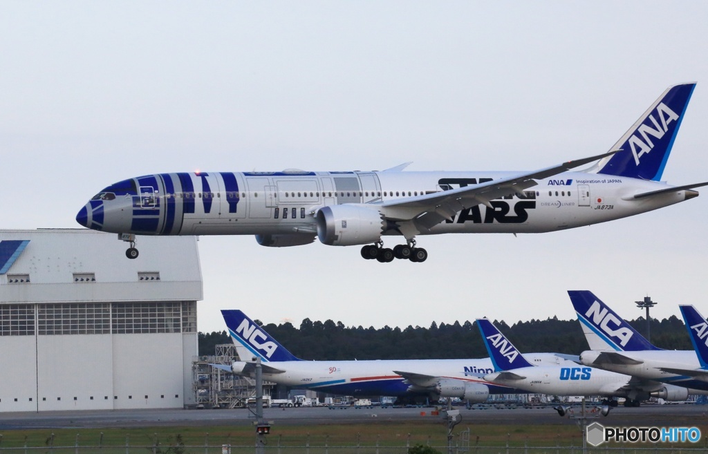 ANA R2-D2 Jet STAR WARS B787-9 JA873A by x191300cc （ID：4988534） - 写真共有 ...